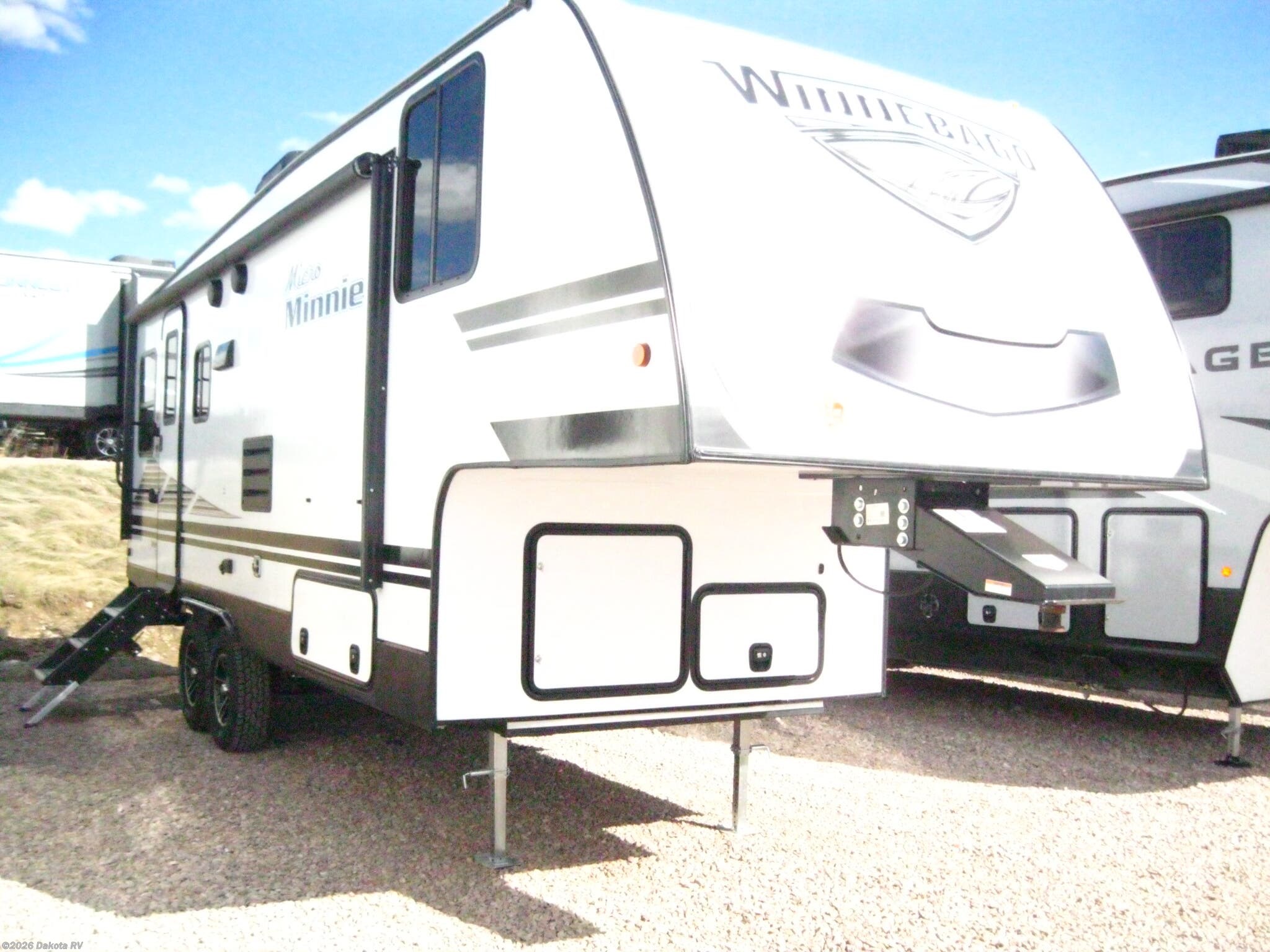 2020 Winnebago RV Micro Minnie 5th Wheel 2405RG for Sale in Rapid City ...