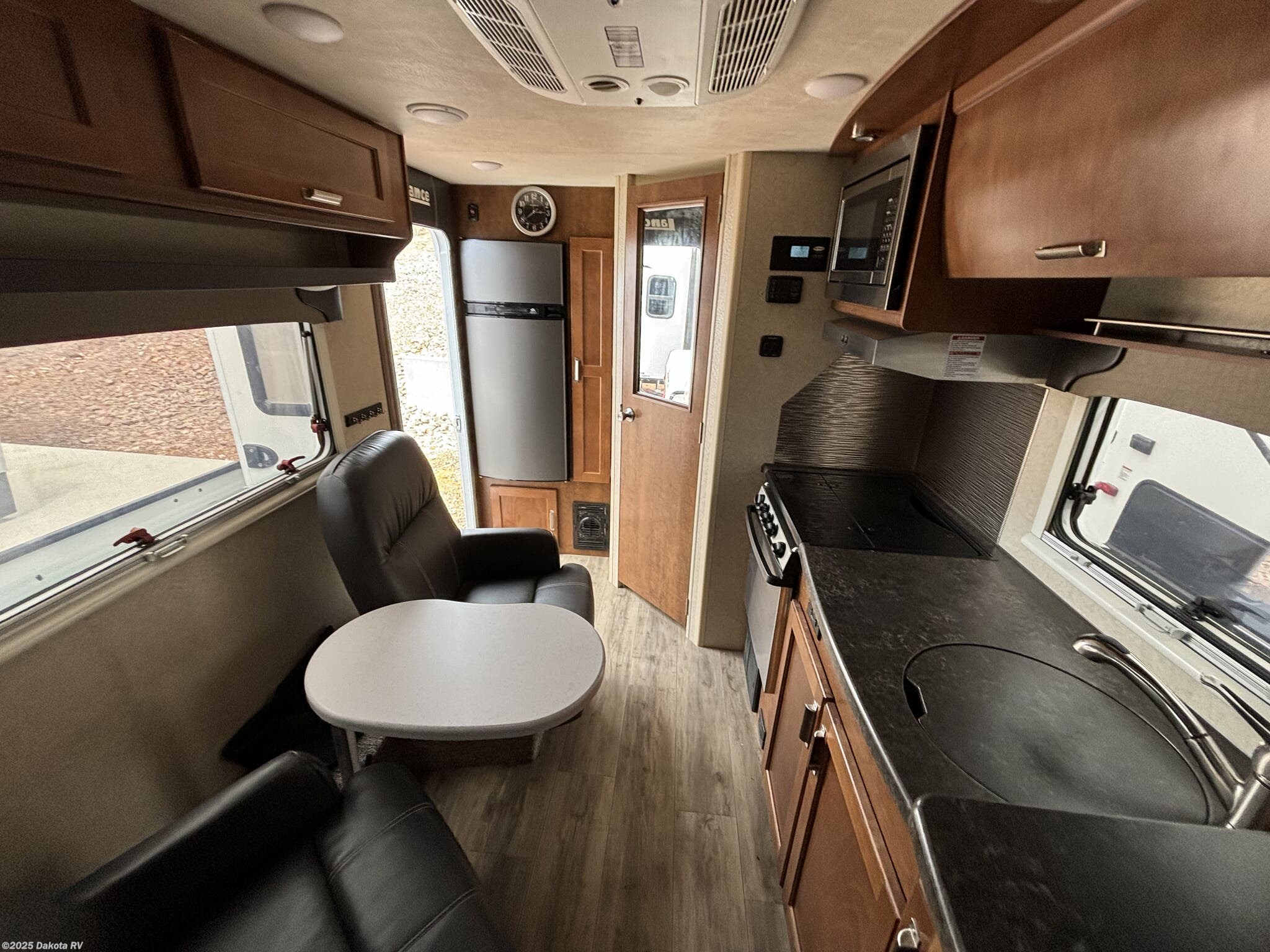 2018 Lance TT 1475 RV for Sale in Rapid City, SD 57702 | 42178A | RVUSA ...