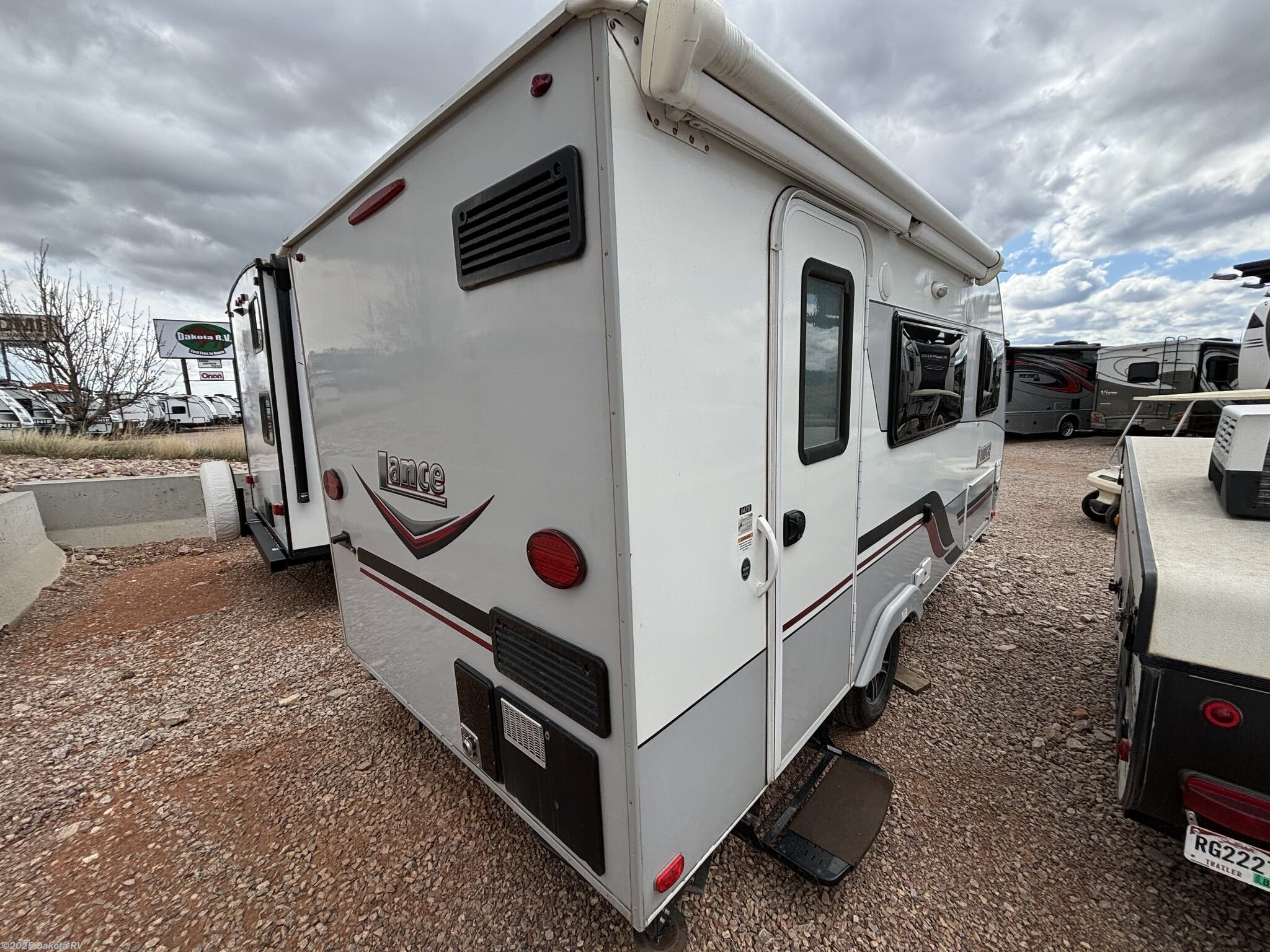 2018 Lance TT 1475 RV for Sale in Rapid City, SD 57702 | 42178A | RVUSA ...