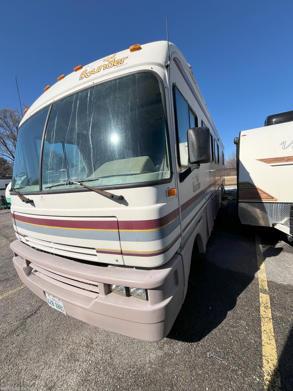 1994 Fleetwood Bounder 34J RV for Sale in Long Grove, IL 60047 | 2936A ...