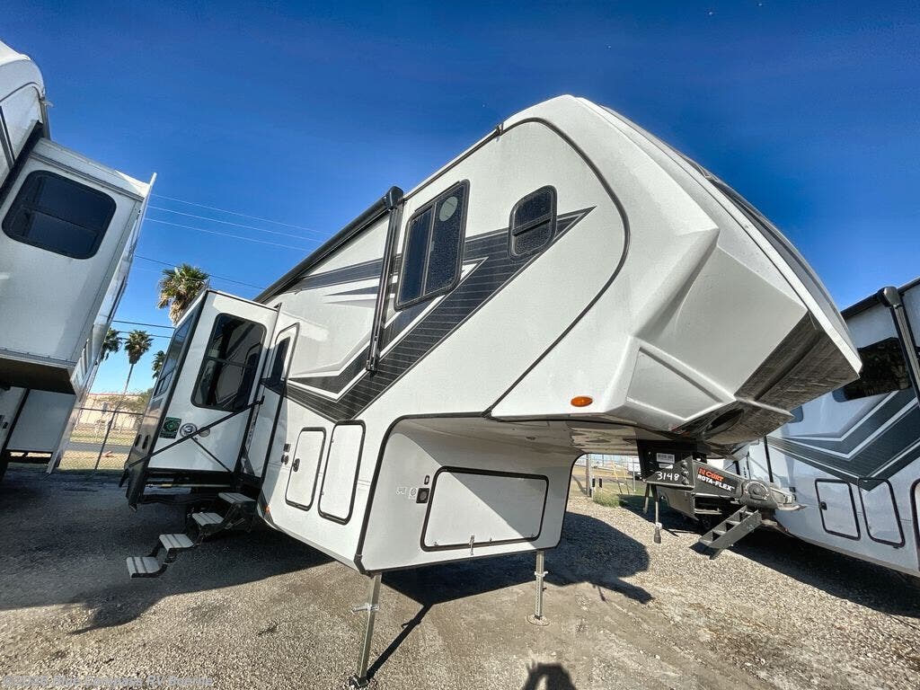 2025 Grand Design Momentum 320G RV for Sale in Boerne, TX 78006 ...
