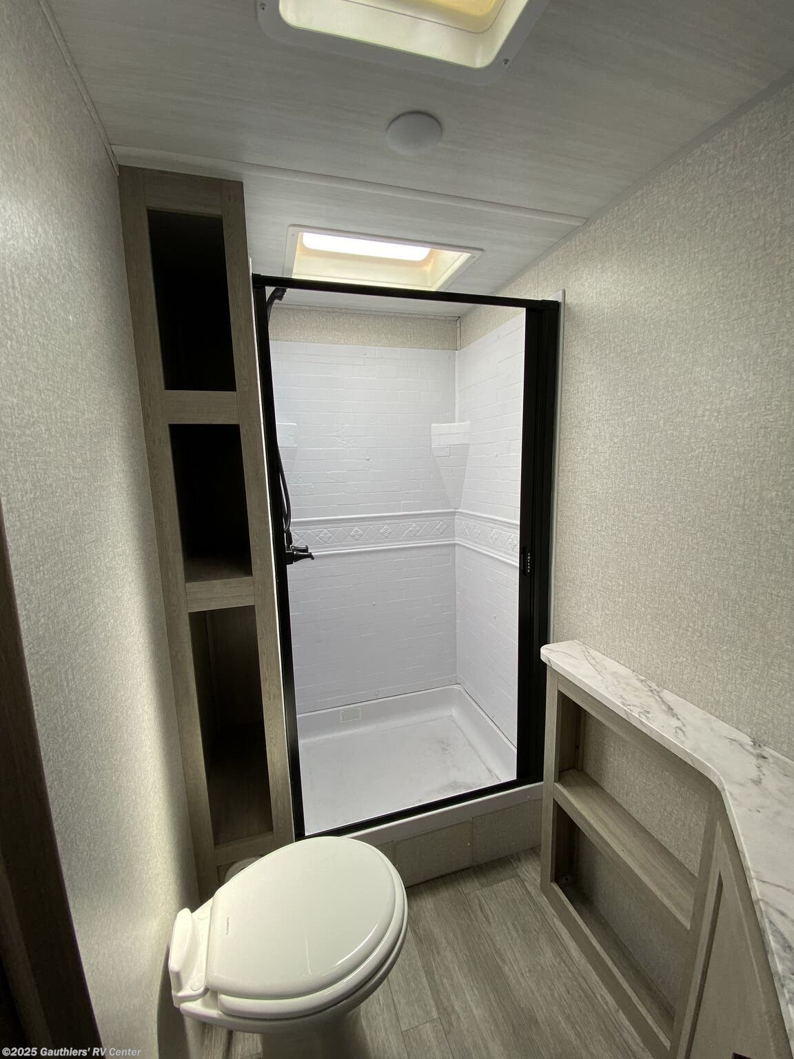 2022 East to West Alta 2800 KBH