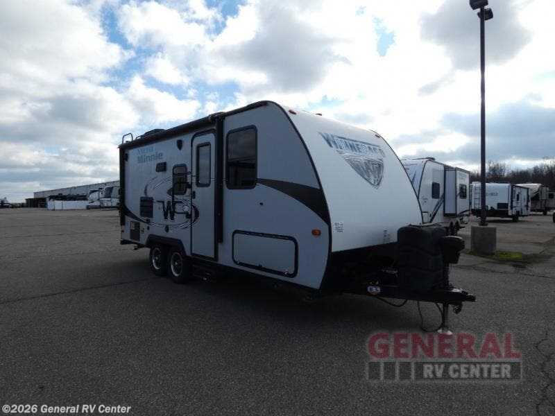 2018 Winnebago Micro Minnie 2106DS RV for Sale in Birch Run, MI 48415 ...