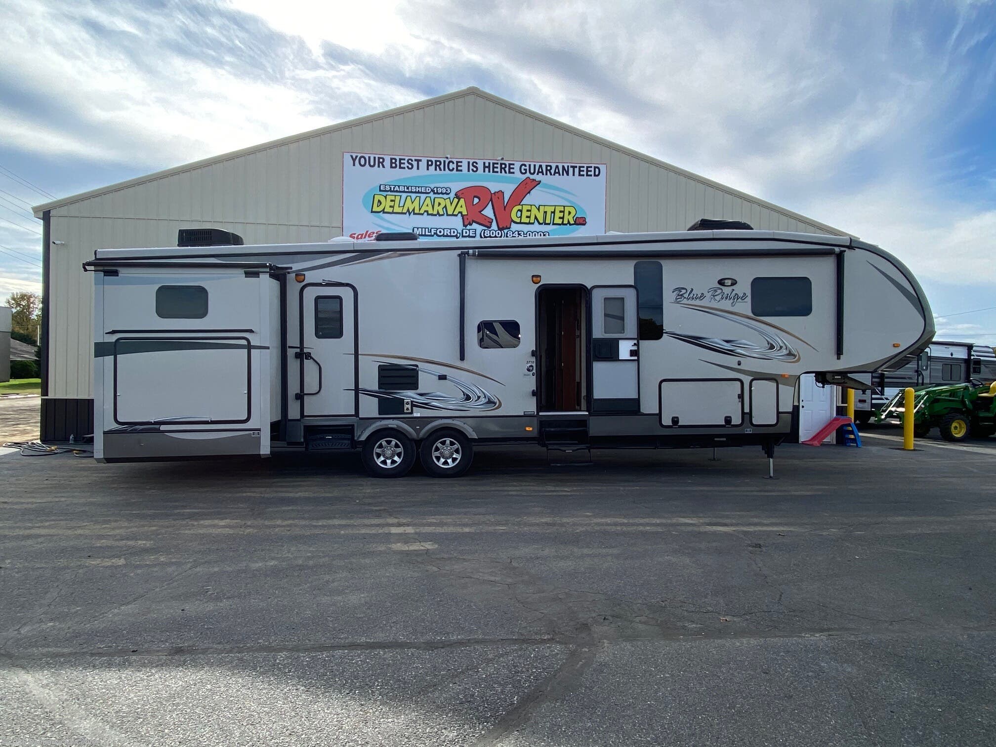 2014 Forest River Blue Ridge 3710BH