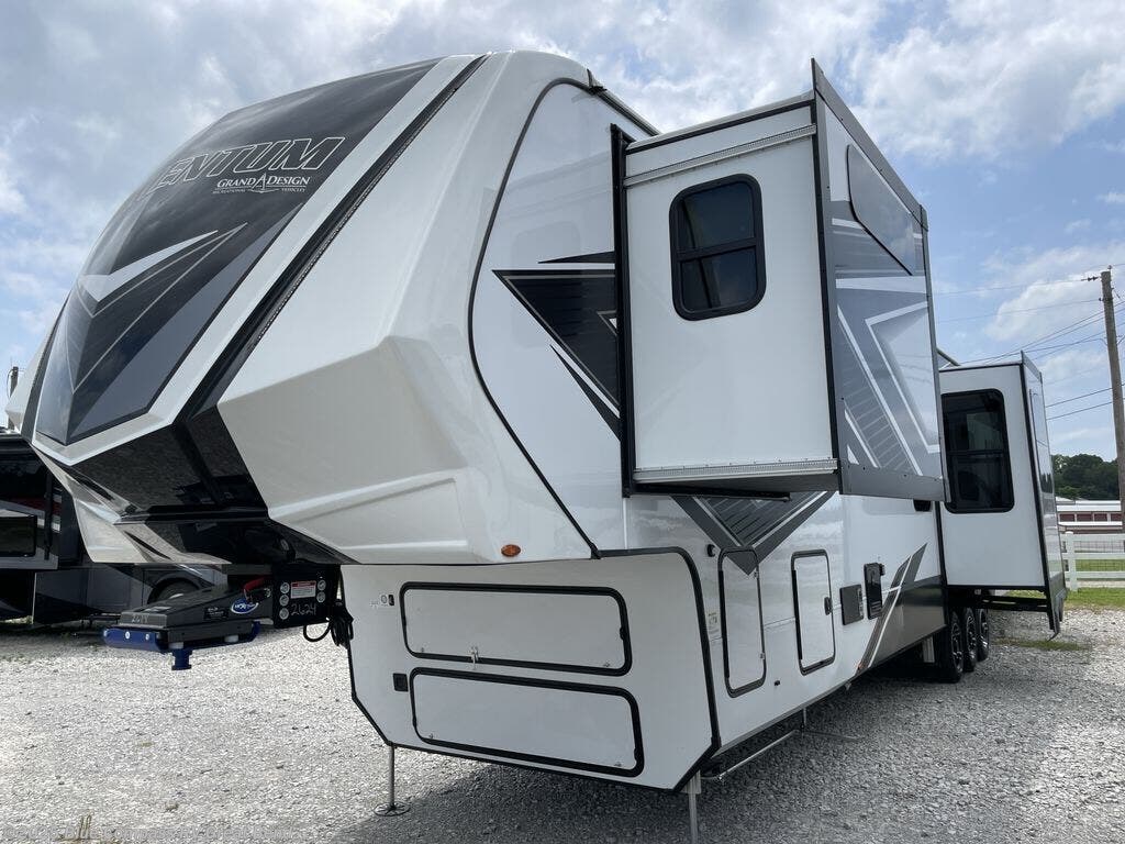 2024 Grand Design Momentum M-Class 414M RV for Sale in Great Bend, KS 67530 | T88020 | RVUSA.com ...