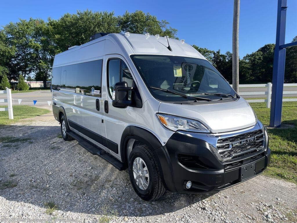 2025 Thor Motor Coach Dazzle 2LB RV for Sale in Great Bend, KS 67530 | M88629 | RVUSA.com ...