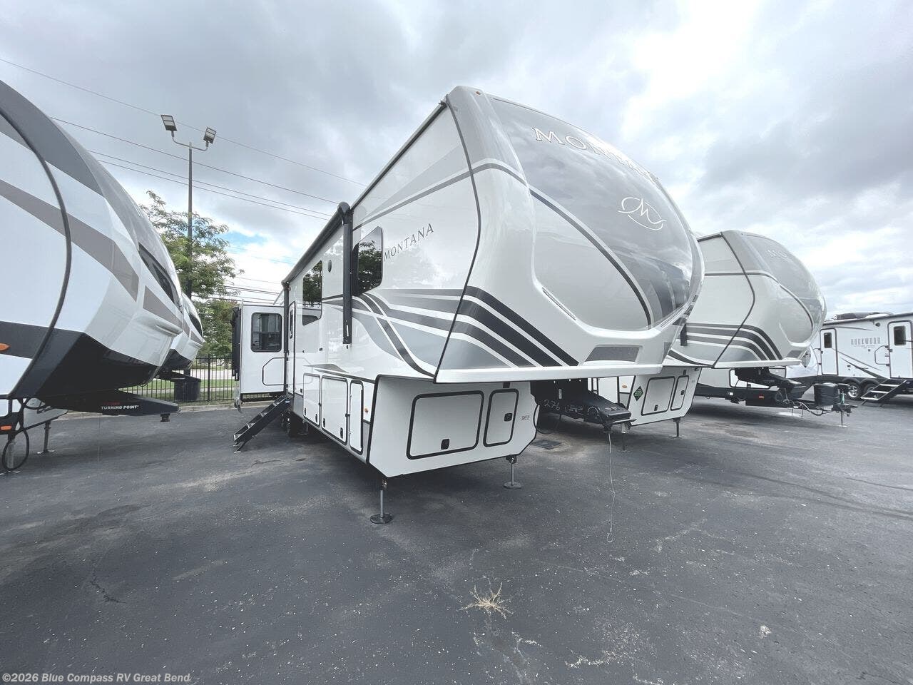 2025 Keystone Montana 3857BR RV for Sale in Great Bend, KS 67530 | T122370 | RVUSA.com Classifieds