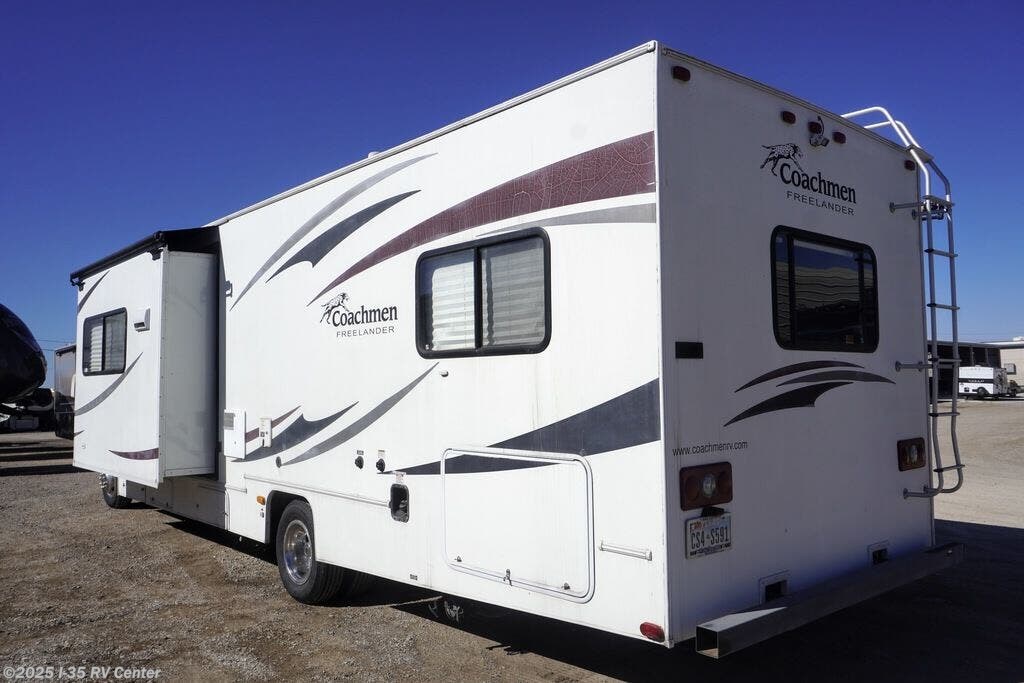 2011 Coachmen Freelander 32BH RV for Sale in Denton, TX 76207 | CC3483 ...