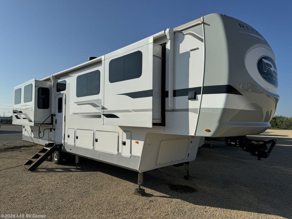 2021 Palomino River Ranch Luxury 390RL RV for Sale in Denton, TX 76207 ...