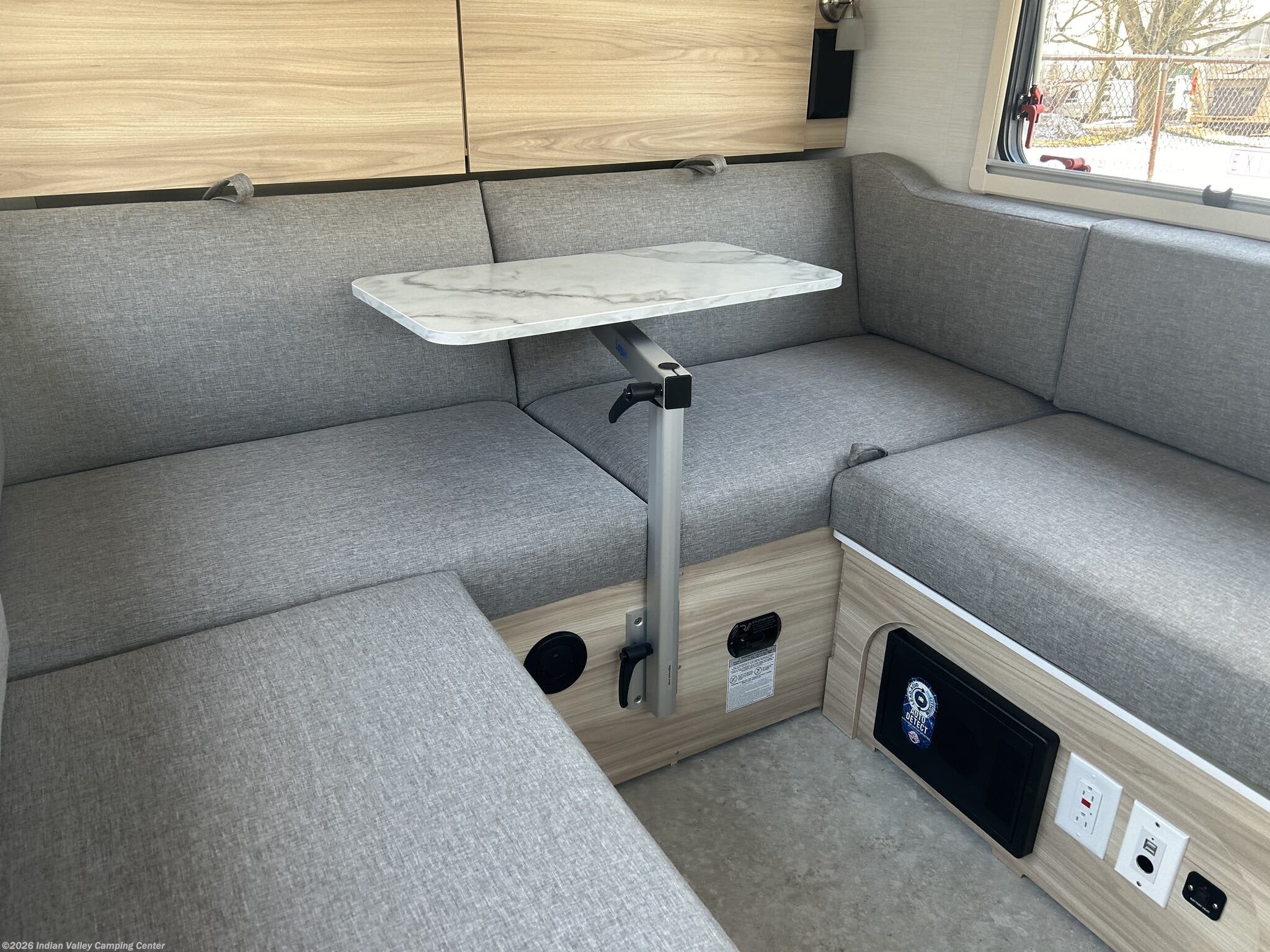 2024 NuCamp TAB 320 S -Black Canyon Package