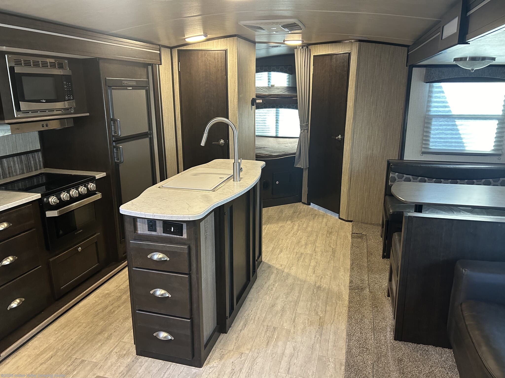 2019 Cruiser RV Shadow Cruiser SC282BHS