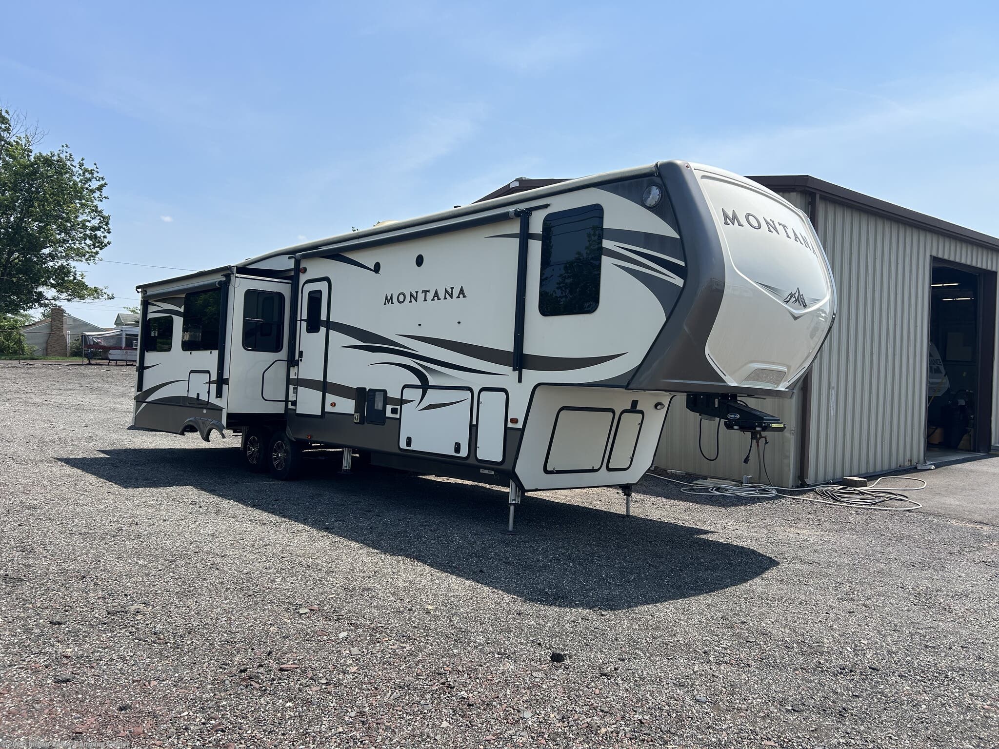 2018 Keystone Montana 3721RL