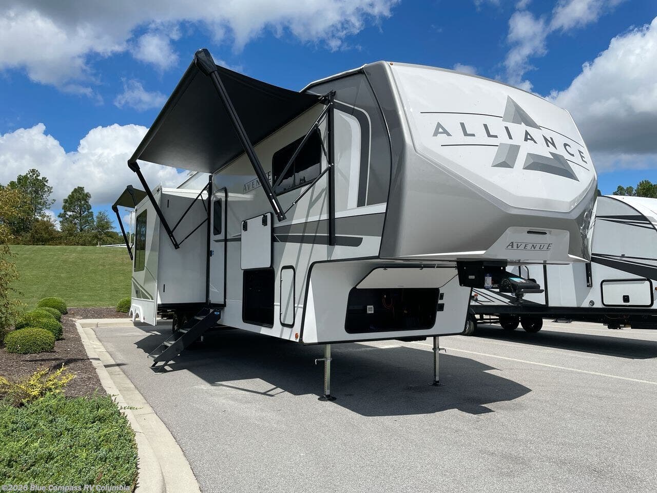 2025 Alliance RV Avenue 38DBL RV for Sale in Lexington, SC 29072 ...