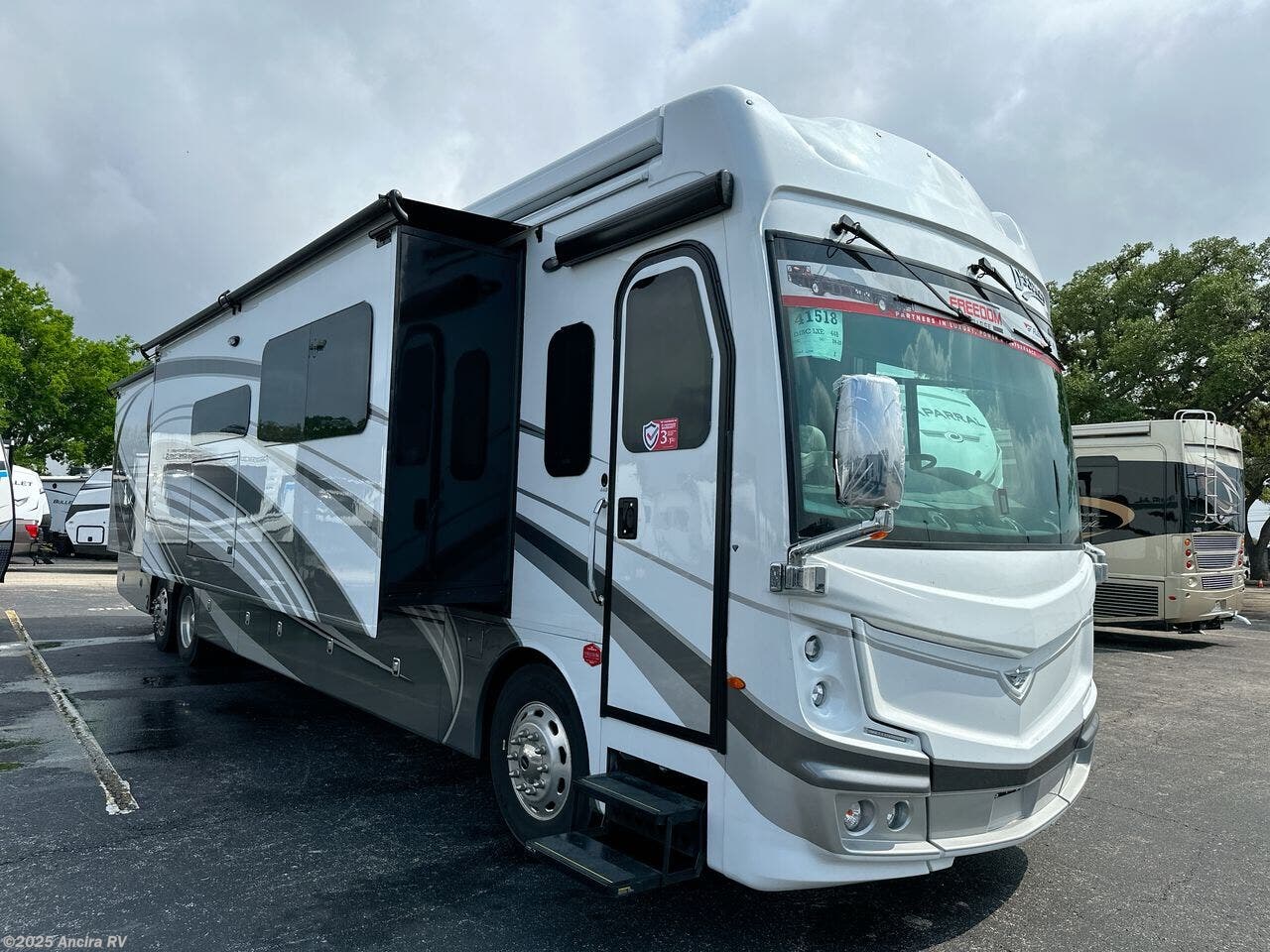 2024 Fleetwood Discovery LXE 44B RV for Sale in Boerne, TX 78006-9250 | BD501 | RVUSA.com ...