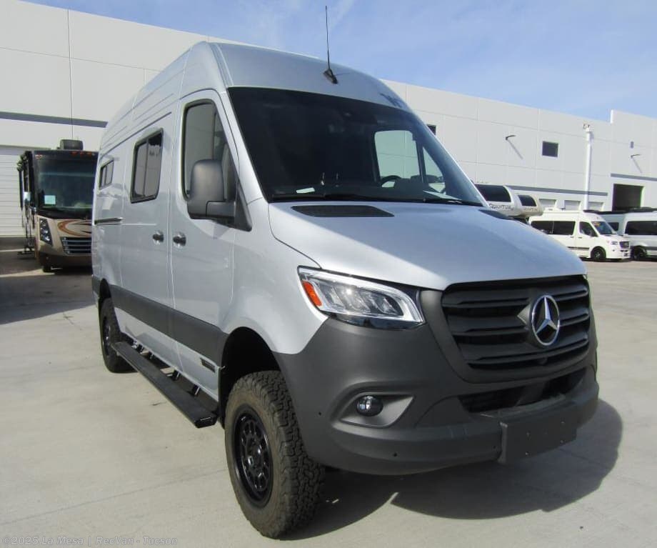 2025 Winnebago Adventure Wagon BMH44M-VANUP RV for Sale in Tucson, AZ ...