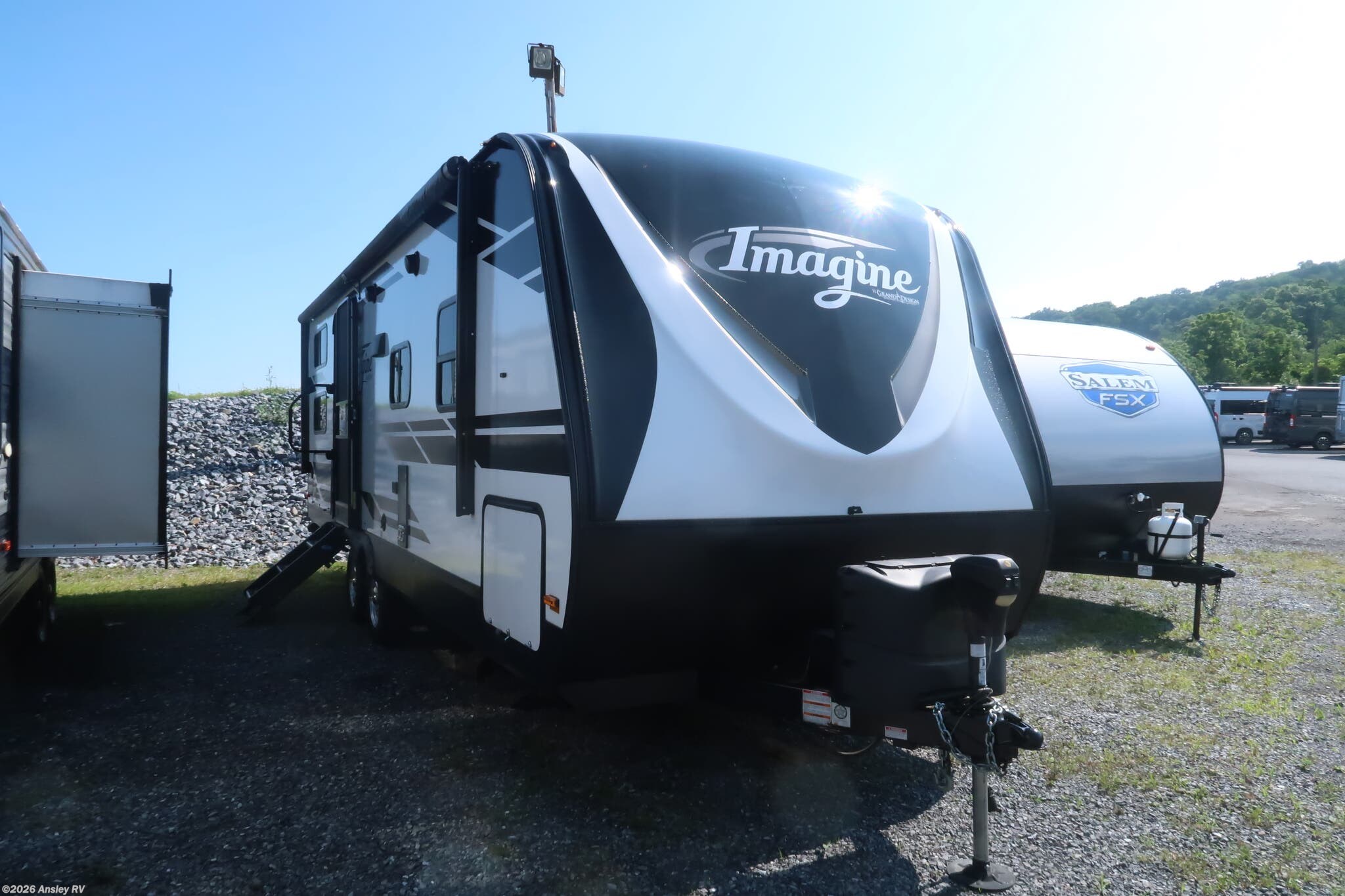 2019 Grand Design Imagine 2400BH