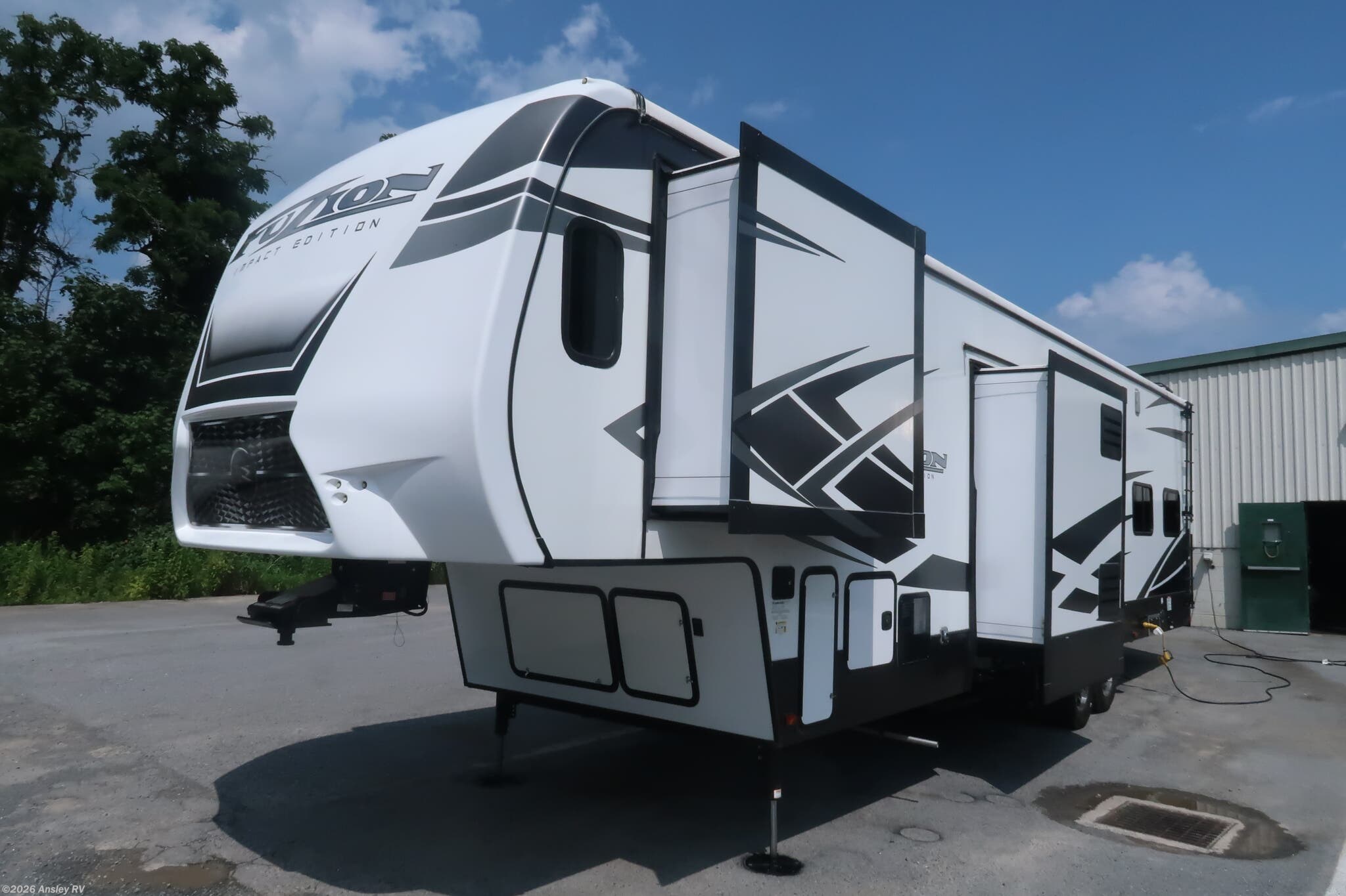 2021 Keystone Fuzion Impact 367