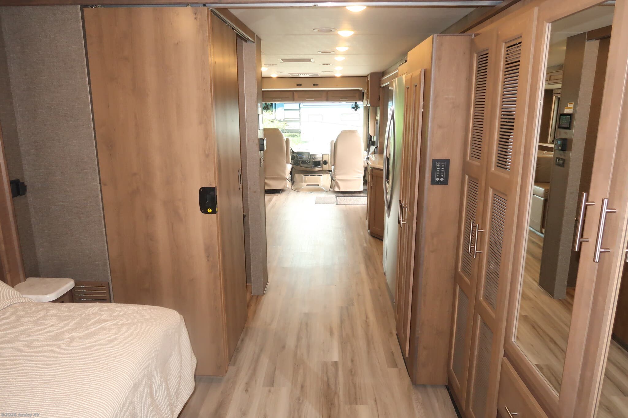 2022 Thor Motor Coach Challenger 37FH