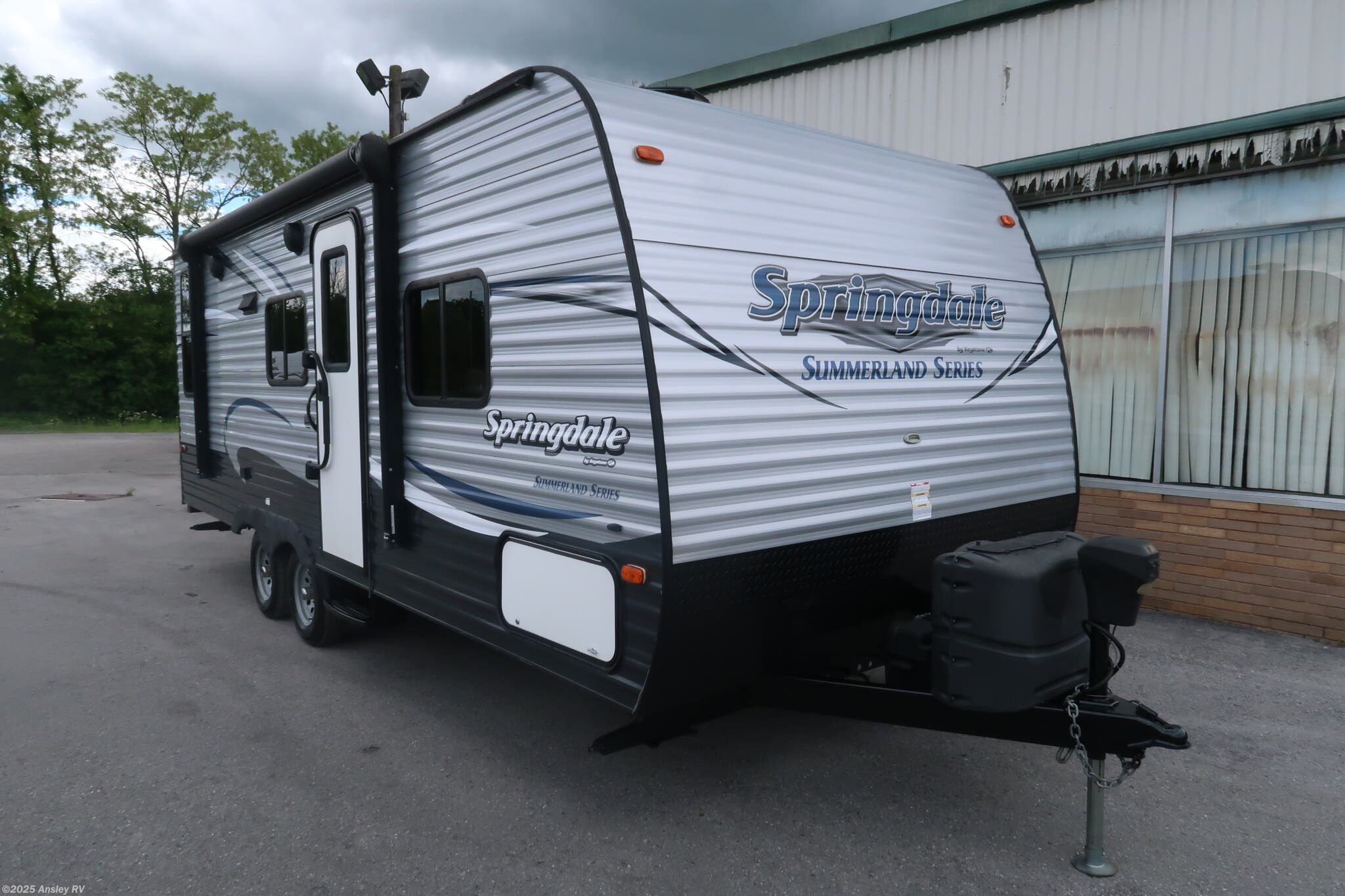 2017 Keystone Springdale Summerland 2020QB