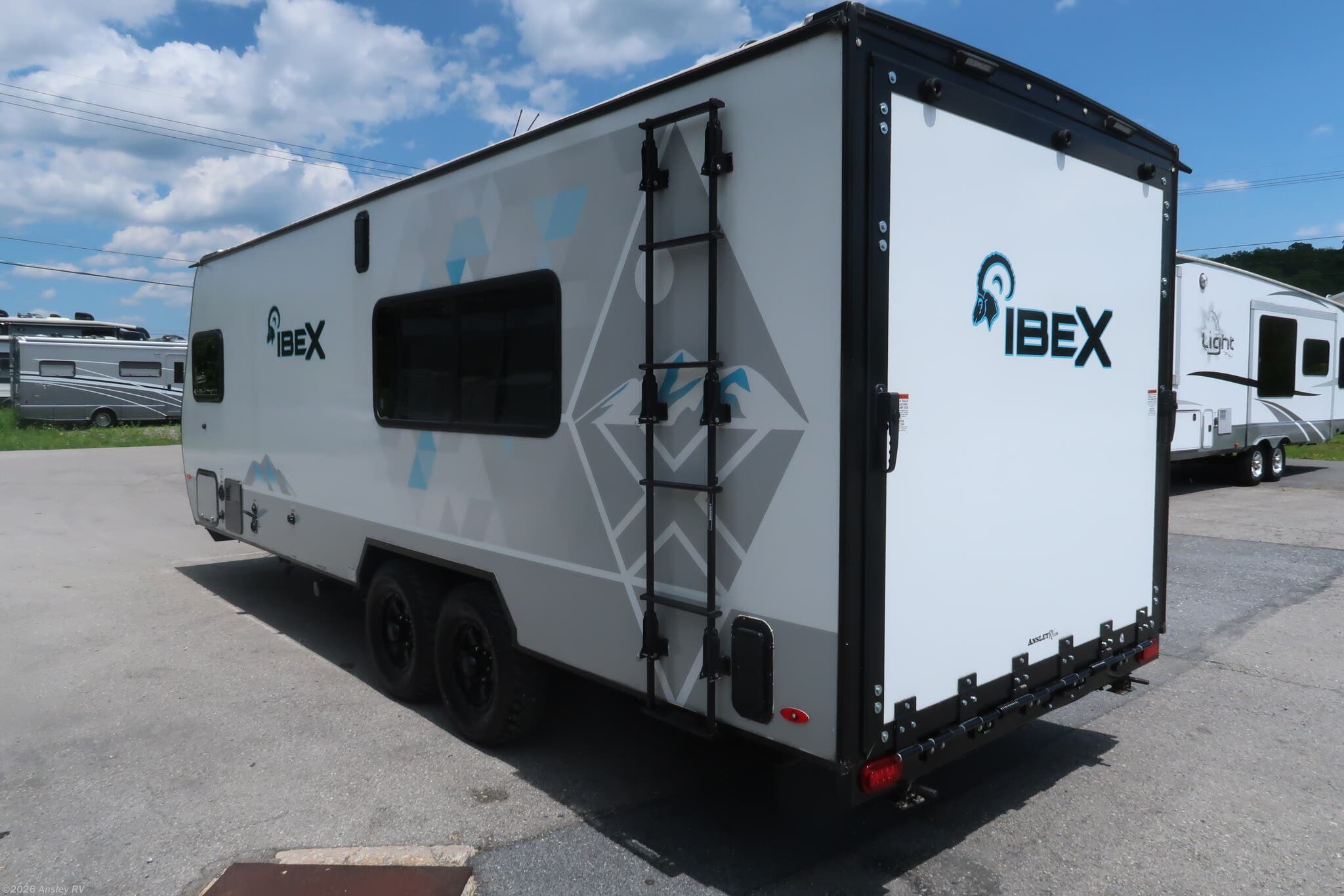 2021 Forest River IBEX 19QTH