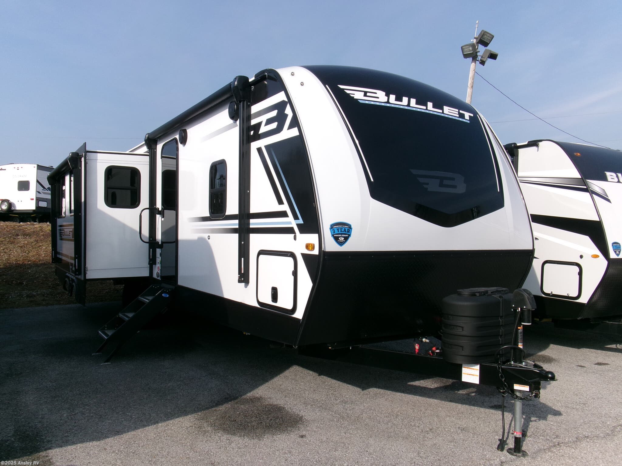 2025 Keystone Bullet Crossfire 287RLS