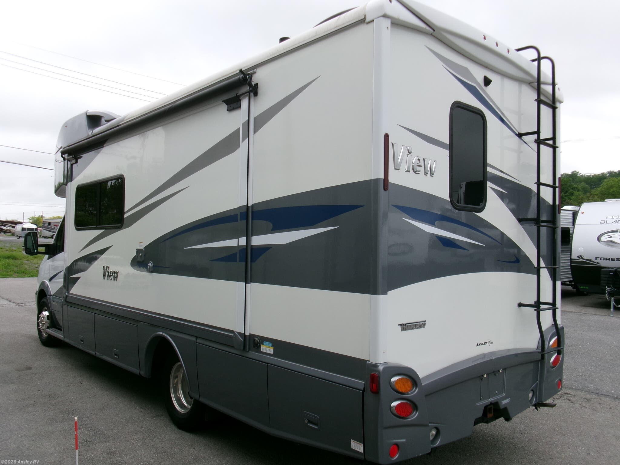 2019 Winnebago View 24D