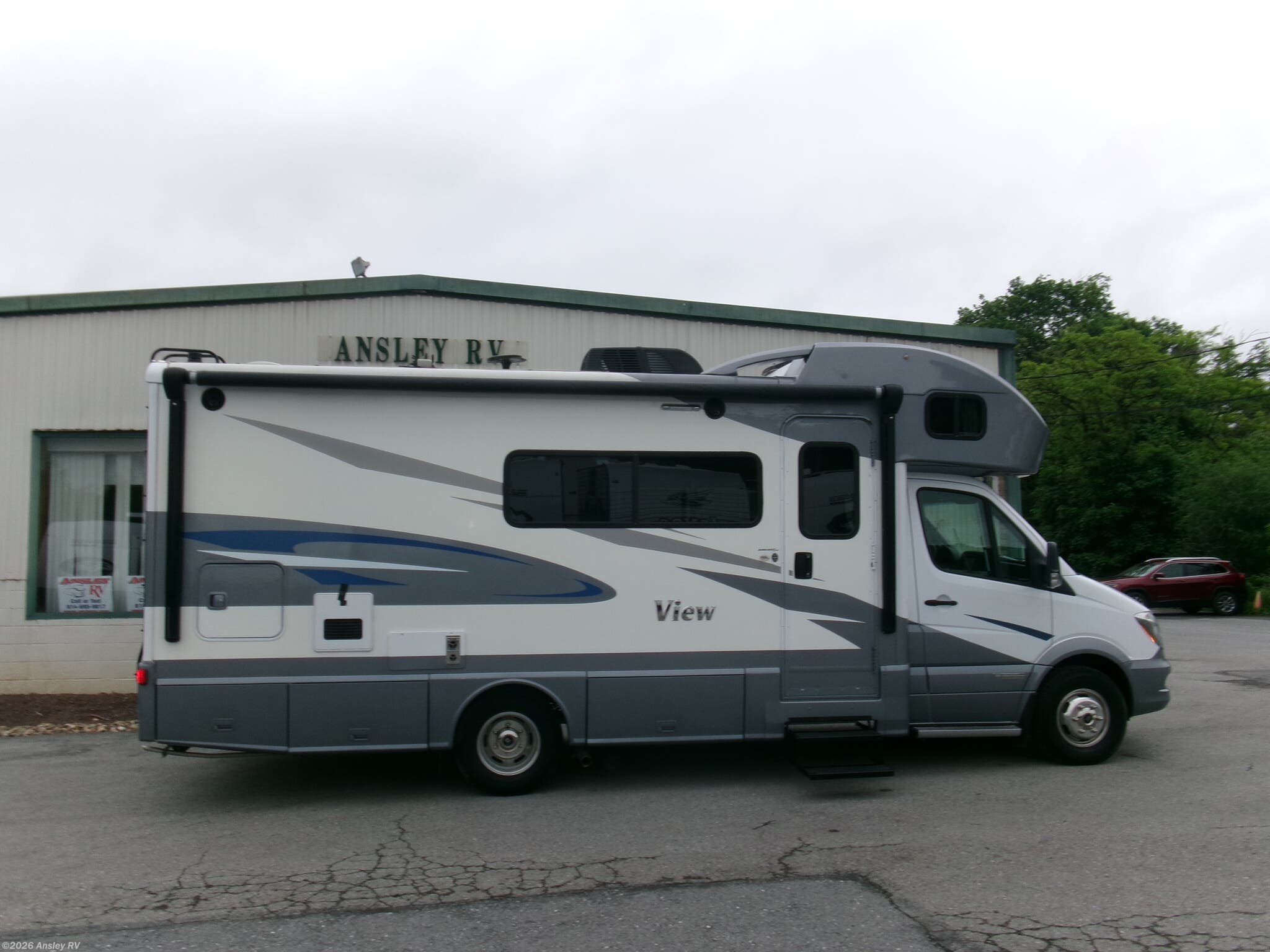 2019 Winnebago View 24D