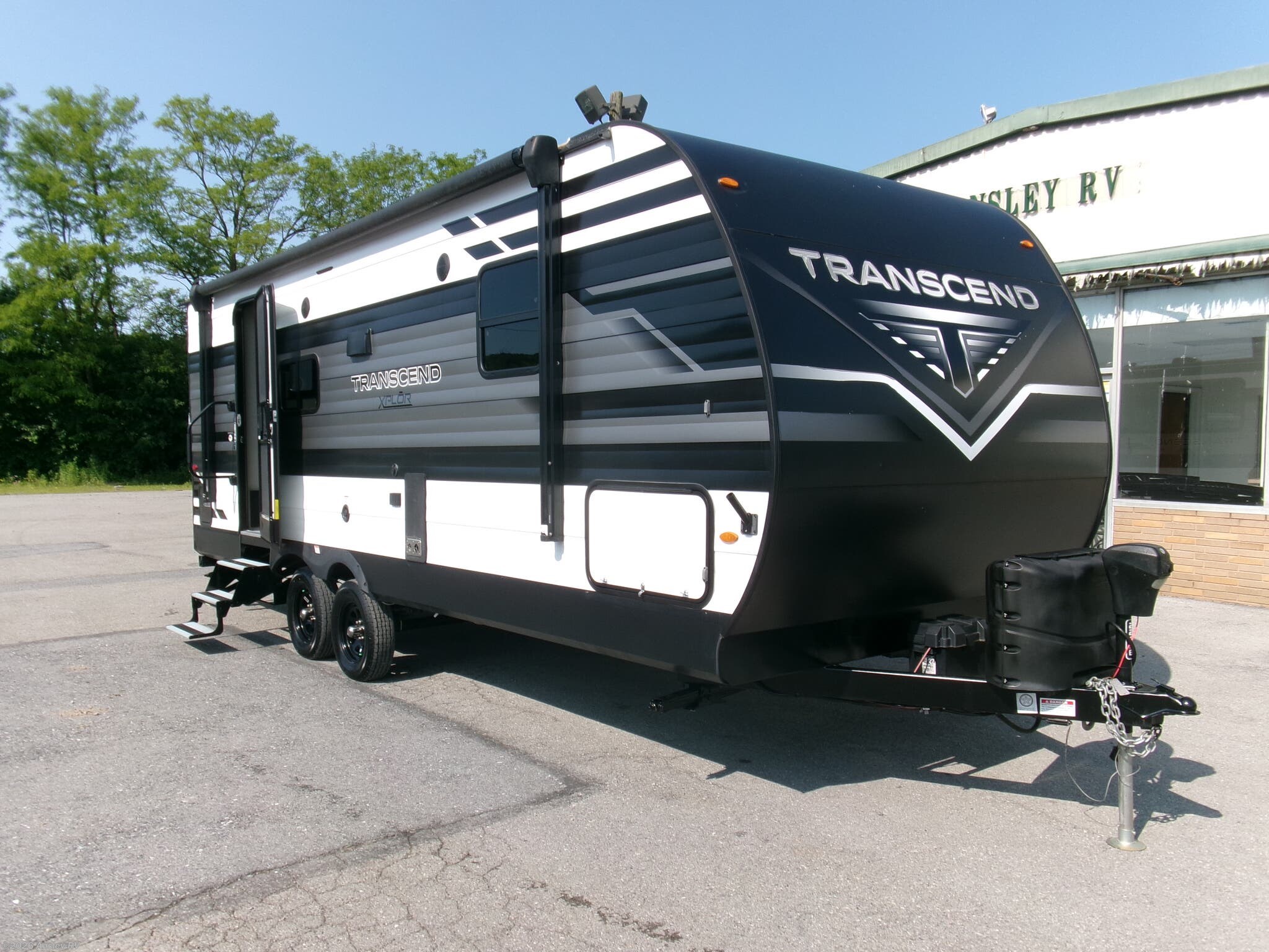 2022 Grand Design Transcend Xplor 221RB