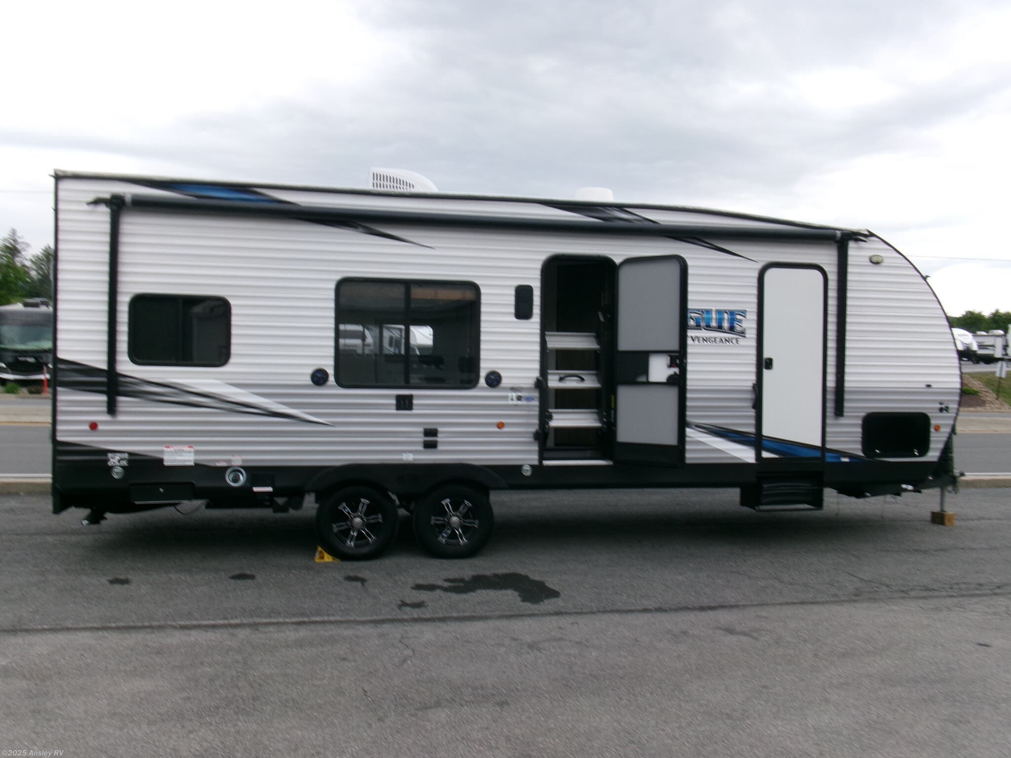 2019 Forest River Vengeance Rogue 25V RV for Sale in Duncansville, PA ...
