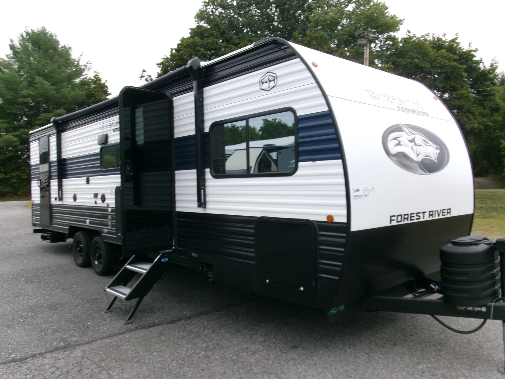 2026 Forest River Cherokee Grey Wolf 26DBH