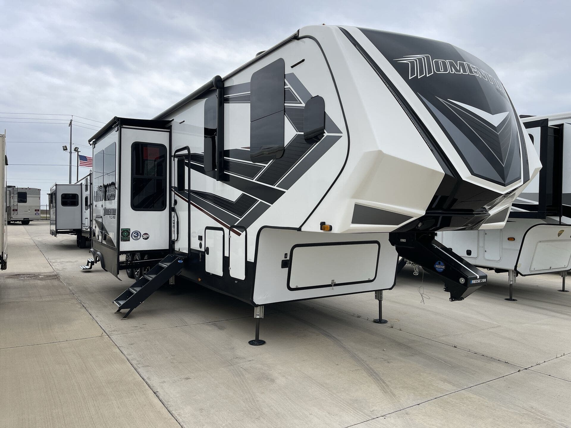 2021 Grand Design Momentum 381MS