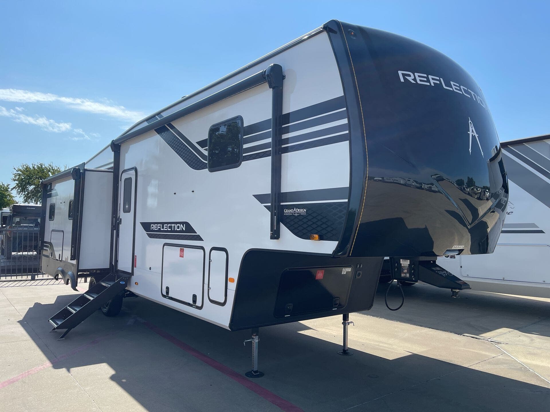 2026 Grand Design Reflection 320MKS