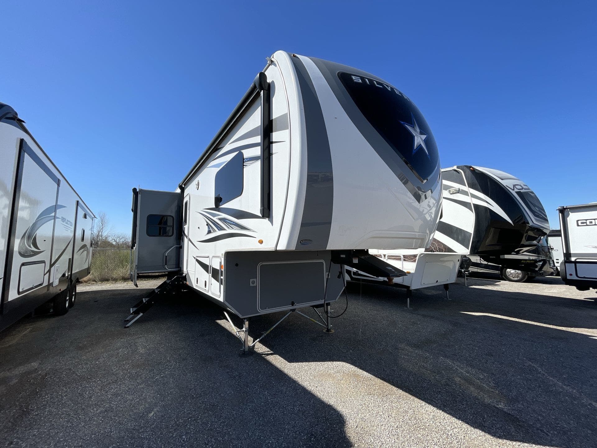 2020 Highland Ridge Silverstar SILVER STAR 374BHS