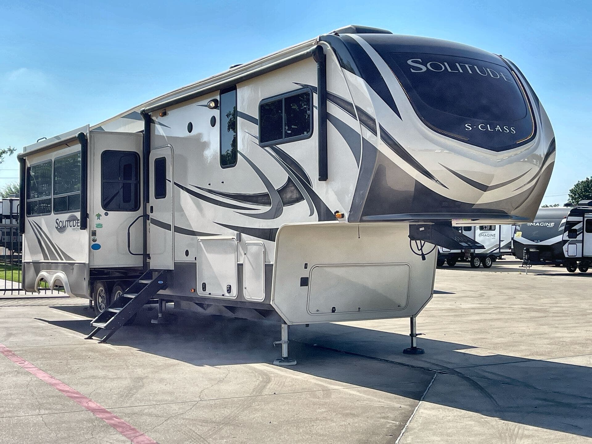 2020 Grand Design Solitude S-CLASS 3550BH