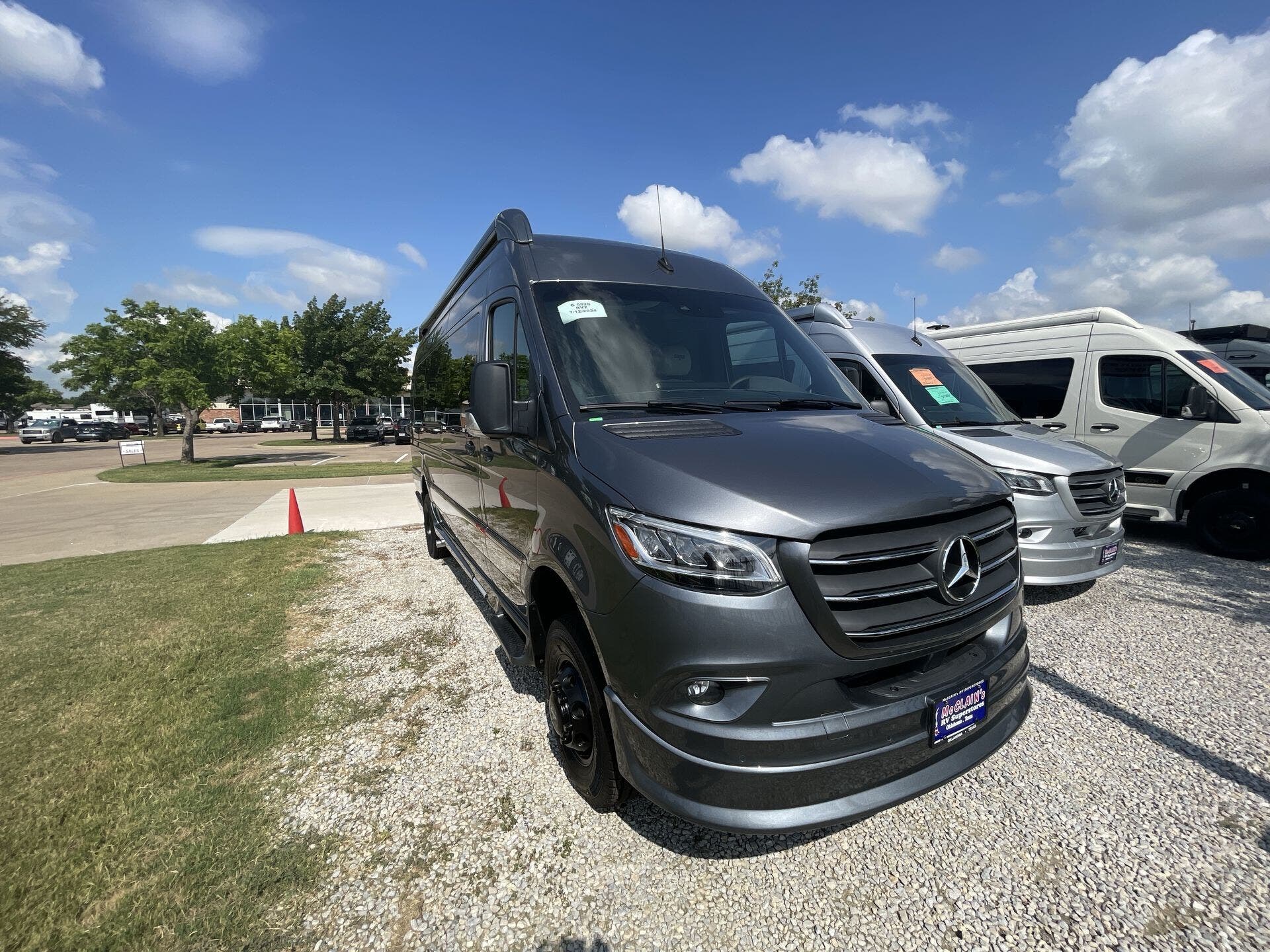 2025 Grech RV Strada LOUNGE-ION