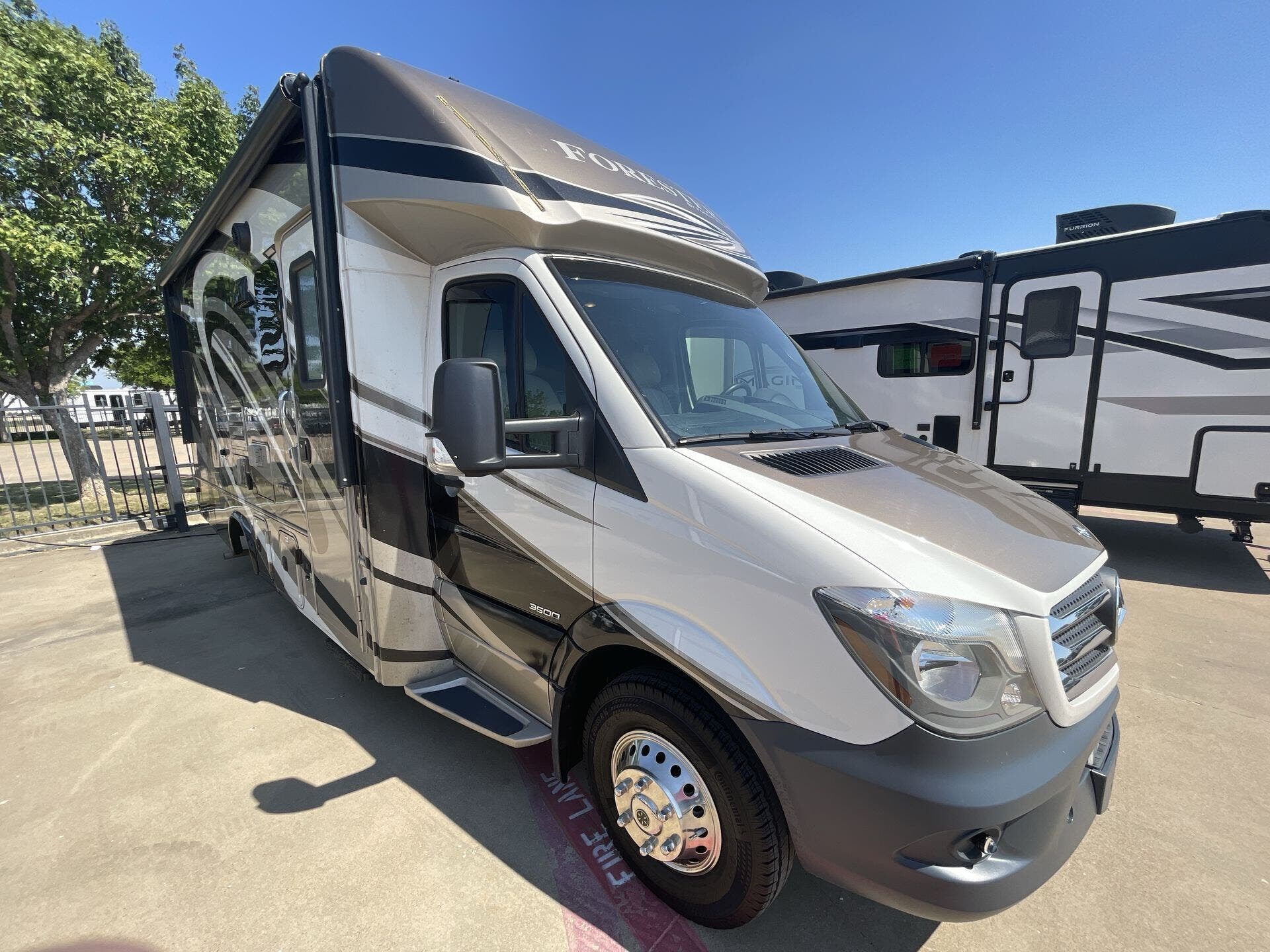 2016 Forest River Forester 2401WSD
