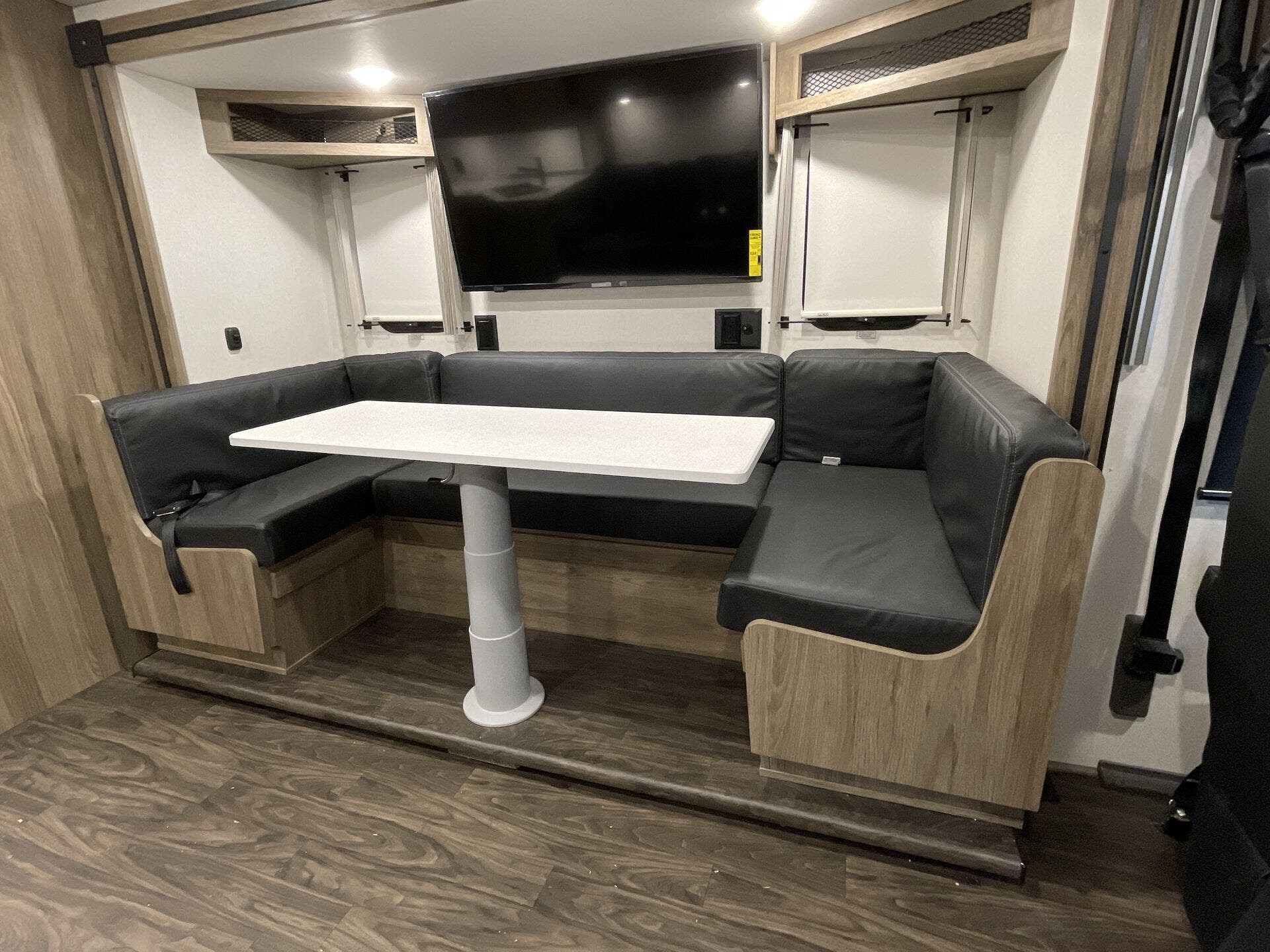 2024 Winnebago Vista 34R