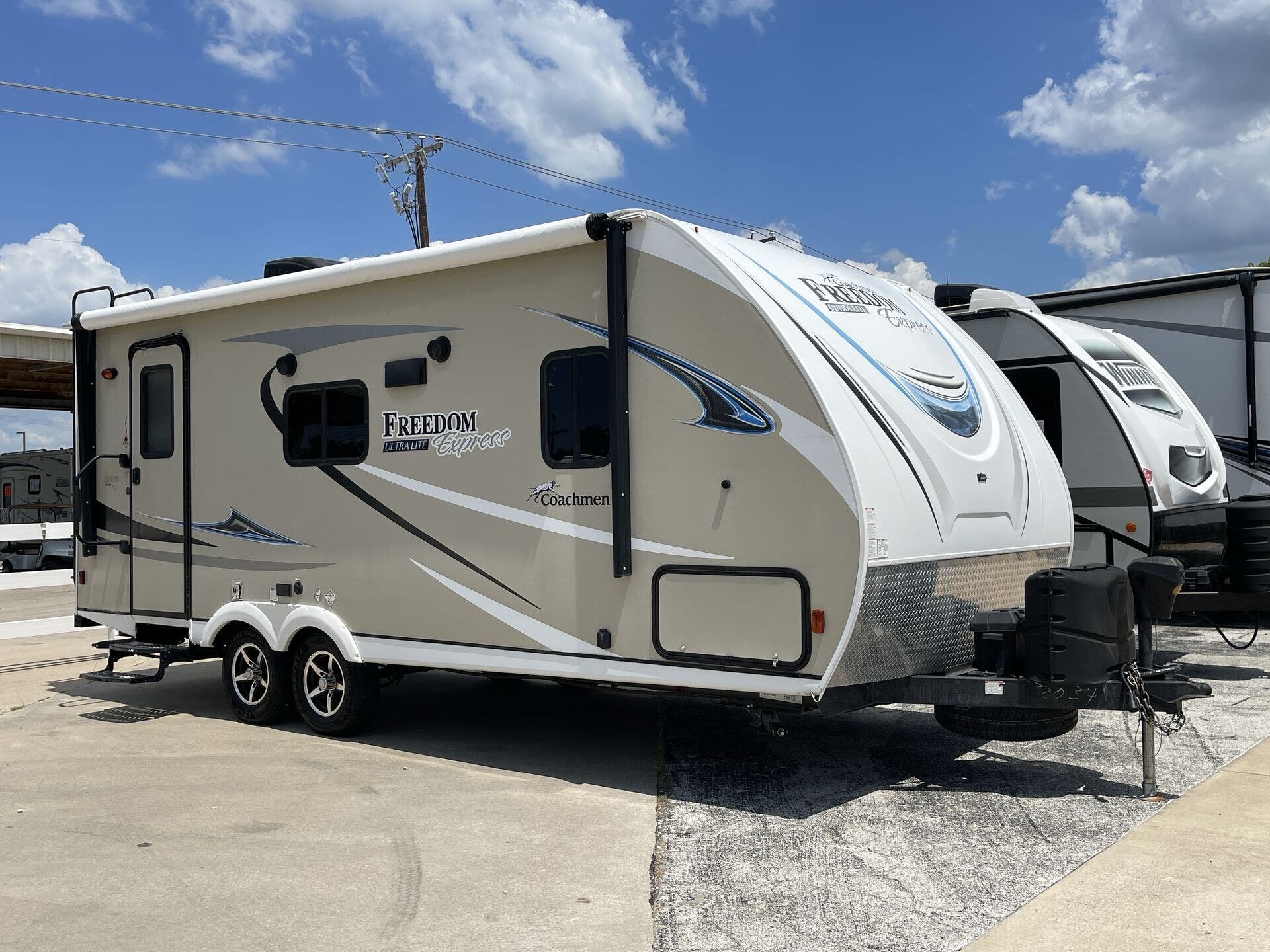 2018 Coachmen Freedom Express 204RD