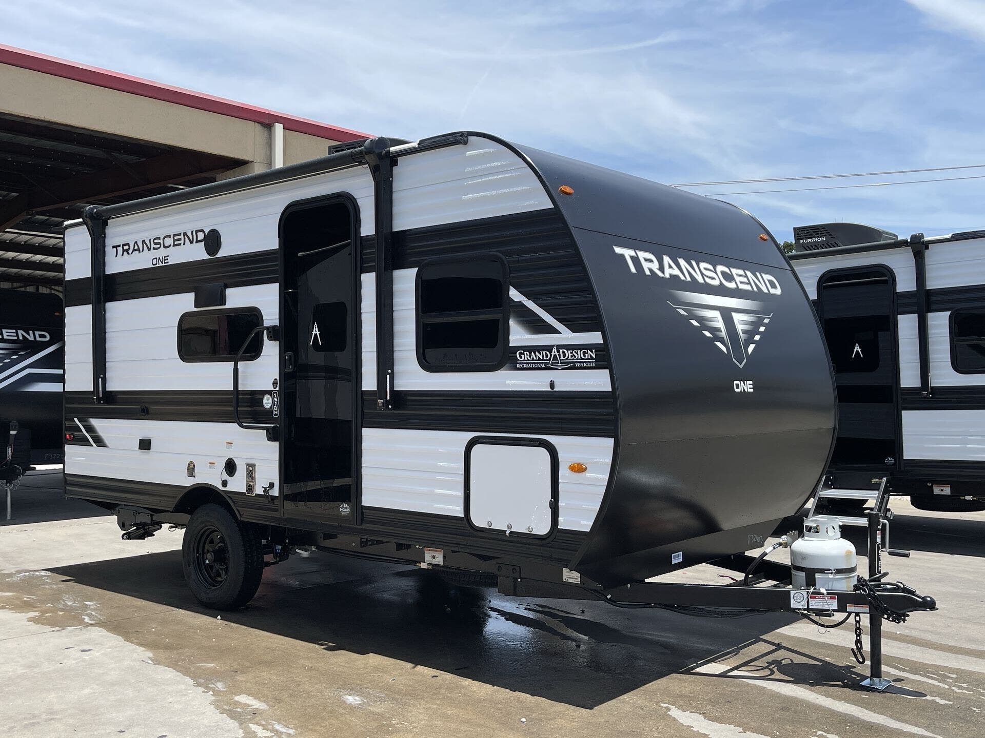 2025 Grand Design Transcend One 151BH