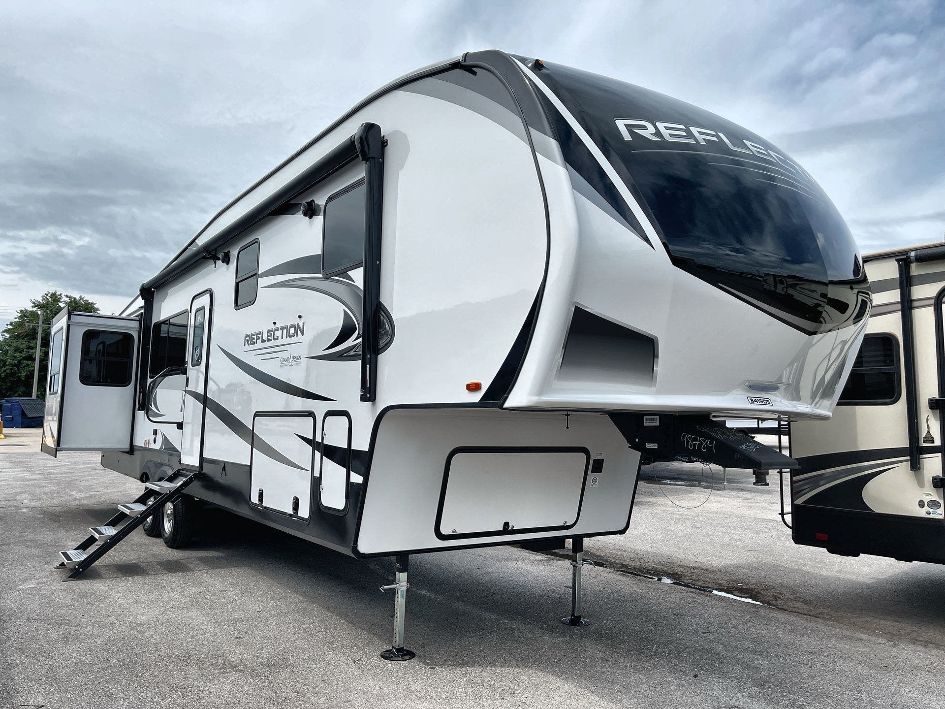 2022 Grand Design Reflection 341RDS