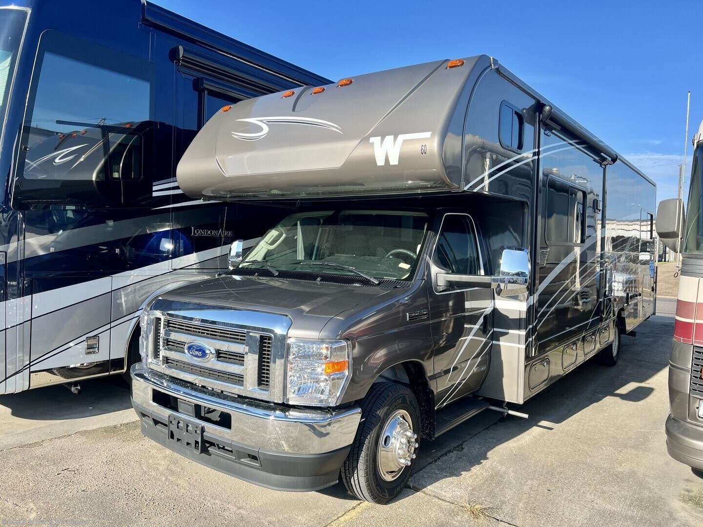 2022 Winnebago Minnie Winnie 31H RV for Sale in Baton Rouge, LA 70815 ...