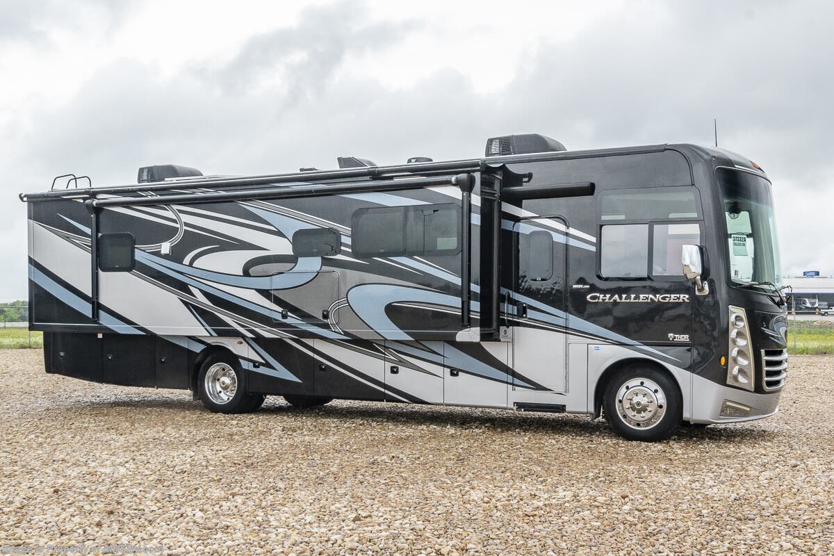 2021 Thor Motor Coach Challenger 35MQ W/ Auto Leveling, Dual A/Cs, Ext ...