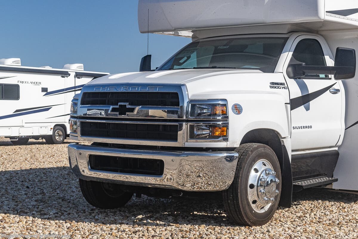 2024 Nexus Verrado 28S Super C W/ Dual A/C, Full Wall Slide, Rear Air ...