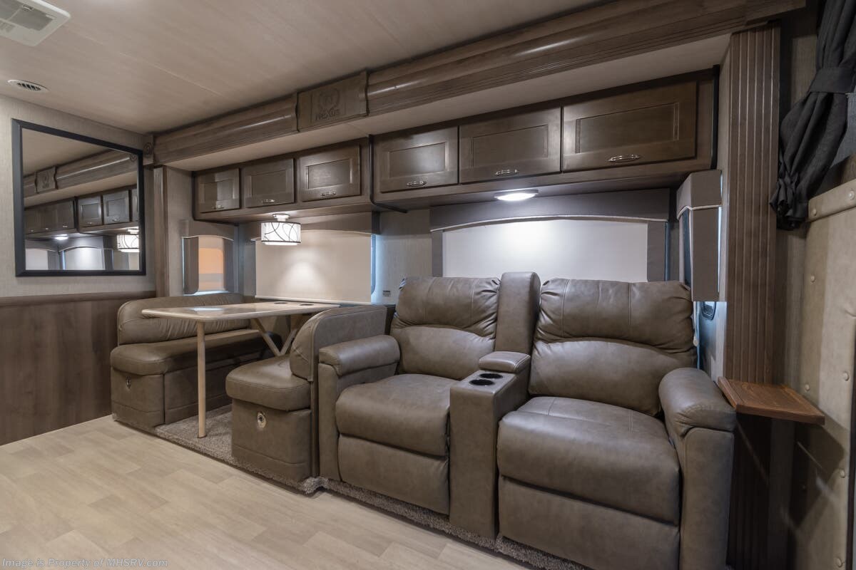 2021 Nexus Wraith 32W Super C W/ Diesel Gen, Auto Leveling, Theater ...