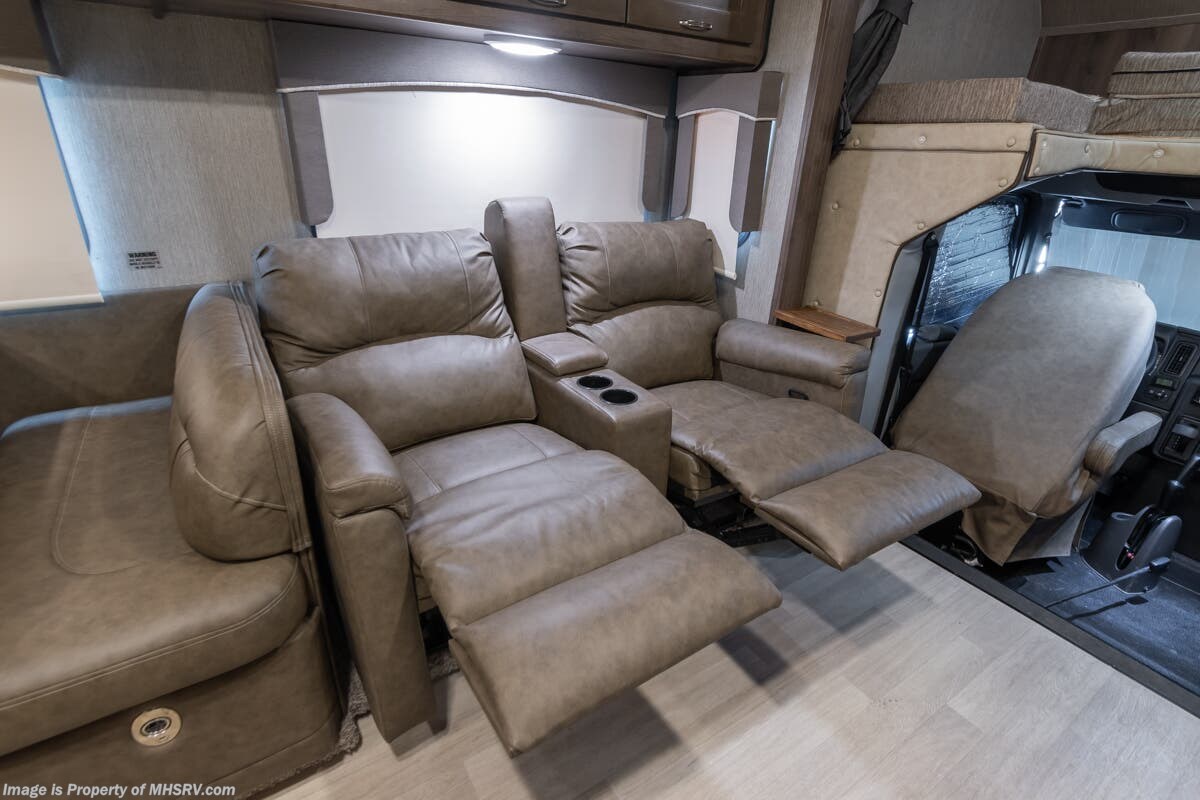 2021 Nexus Wraith 32W Super C W/ Diesel Gen, Auto Leveling, Theater ...