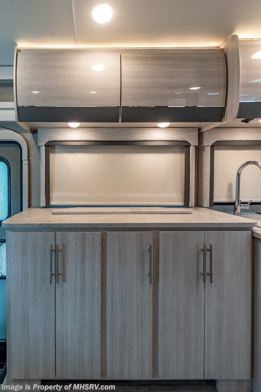 2023 Thor Motor Coach Compass 23TE All-Wheel Drive (AWD) Luxury B+ ...