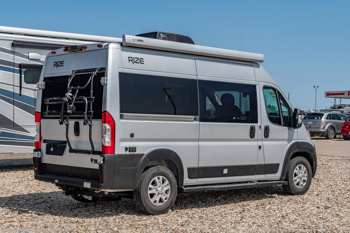 2025 Thor Motor Coach Rize 18G W/ Bike Rack, Solar, Swivel Seats, Truma ...