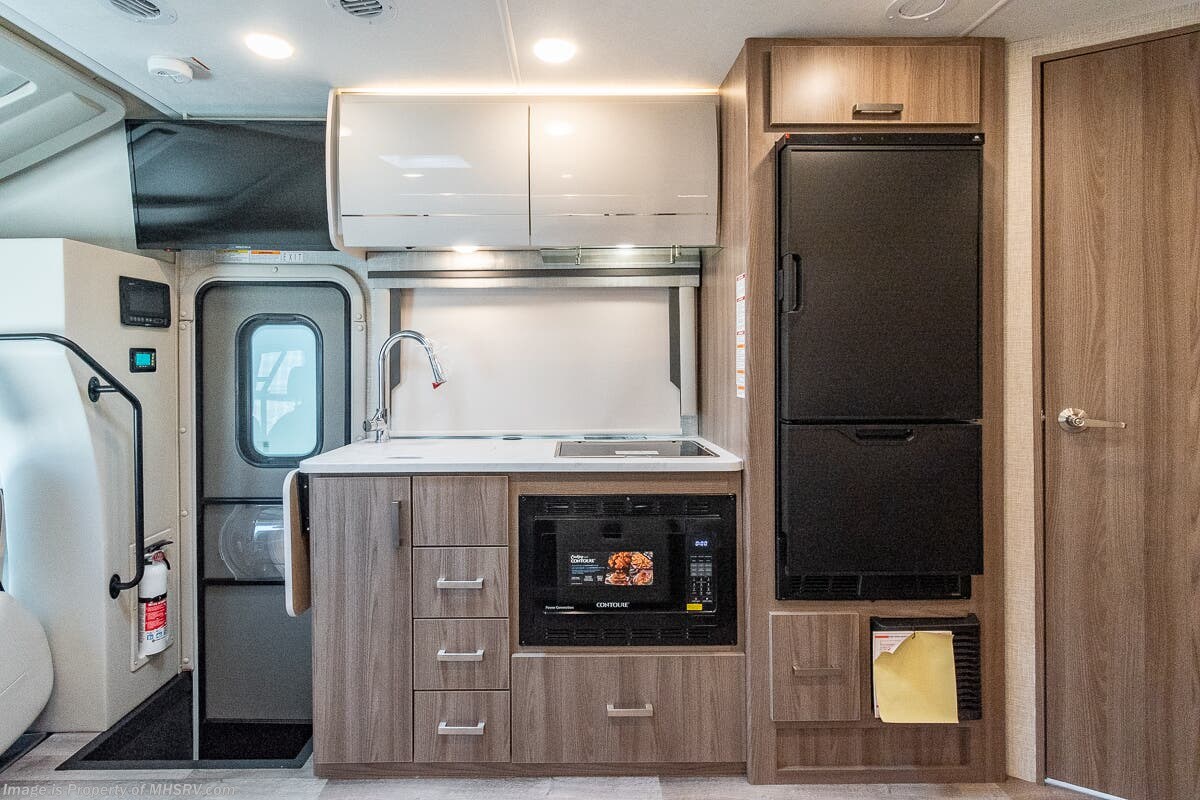 2025 Thor Motor Coach Compass 23TW All-Wheel Drive (AWD) Luxury B+ ...