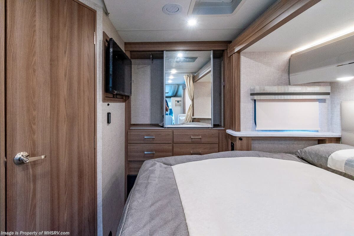 2025 Thor Motor Coach Compass 23TW All-Wheel Drive (AWD) Luxury B+ ...