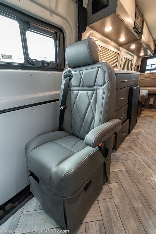 2025 Thor Motor Coach Tranquility 24C AWD Sprinter W/ Bike Rack, Lith ...